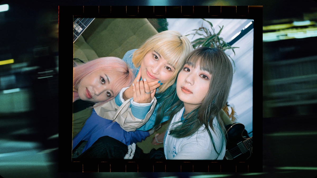 Crunchyroll: Watch Popular Anime, Play Games & Shop Online