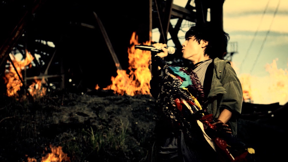 Crunchyroll: Watch Popular Anime, Play Games & Shop Online